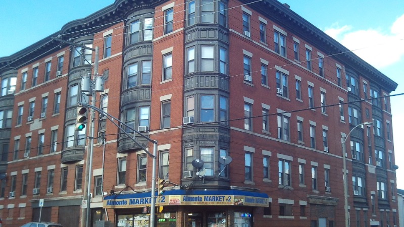 Explore Holyoke | Maple Street Walking Tour